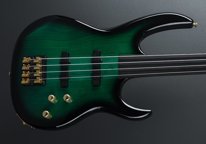 Carvin LB20F Four-String Fretless Bass '97 | Reverb