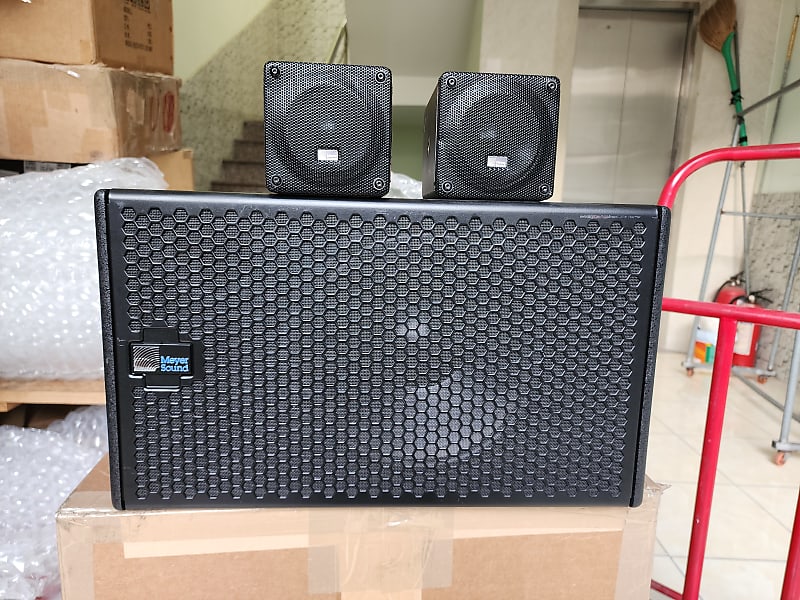 Meyer Sound MM-10XP SUB and 2 MM-4XP | Reverb UK
