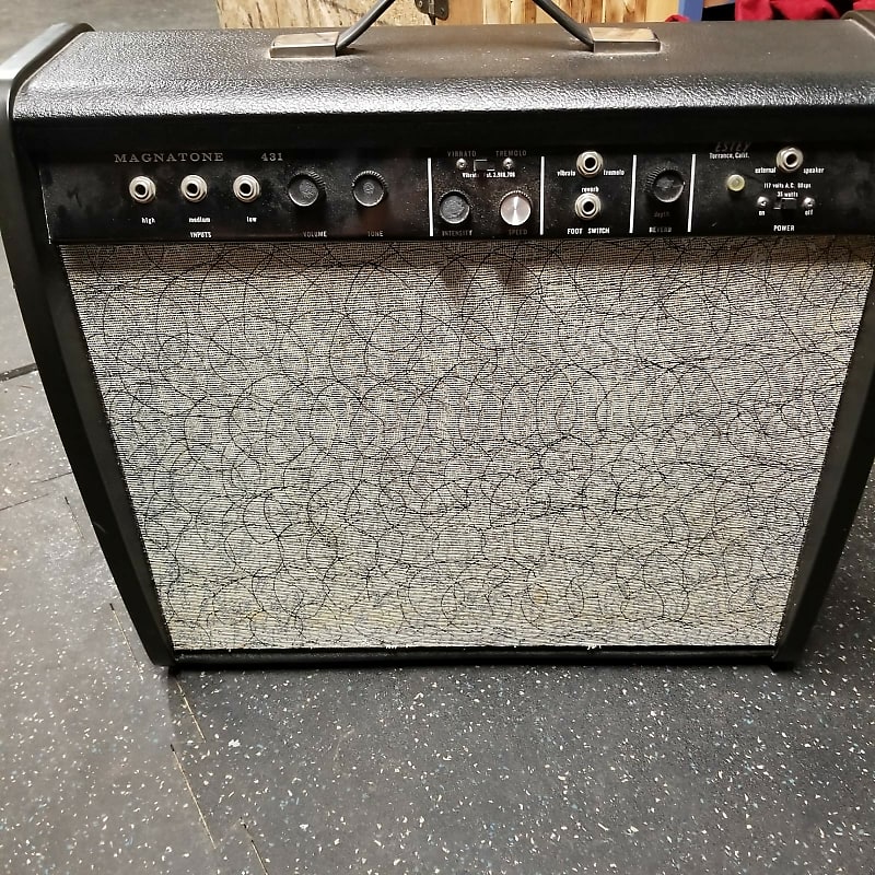 Magnatone 431 1967 Black | Reverb