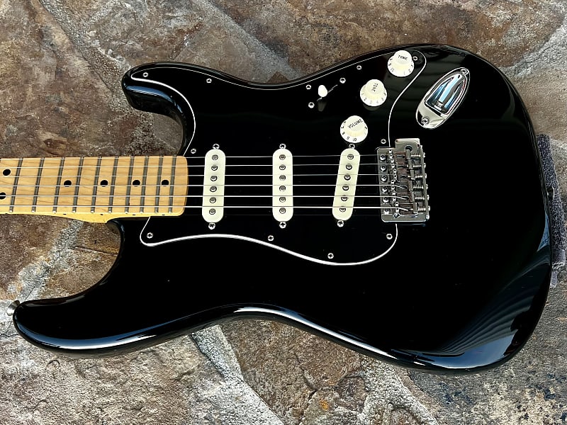 Fender FSR Standard Strat 2014 - Black | Reverb