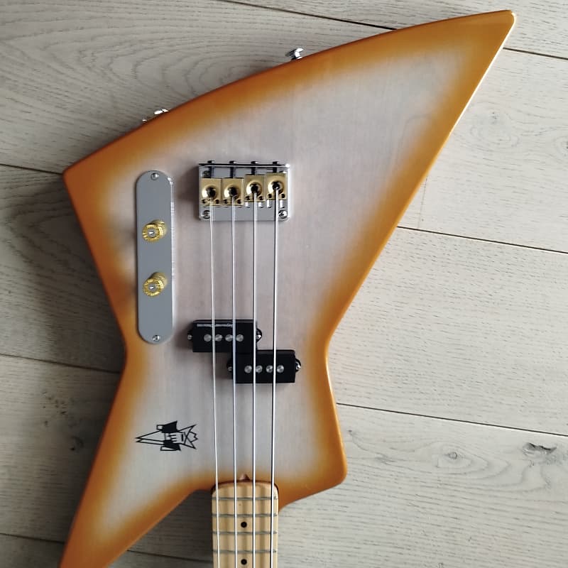 BaCH OX BIRD Dusty Hill Explorer Bass, 2010s goldburst | Reverb