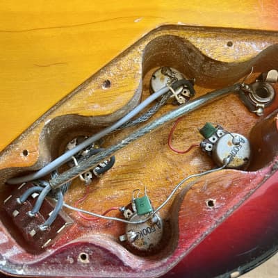 Univox Badazz 1973 - 3-Color Sunburst | Reverb