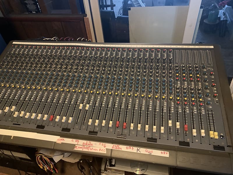 Soundcraft Delta 200 | Reverb