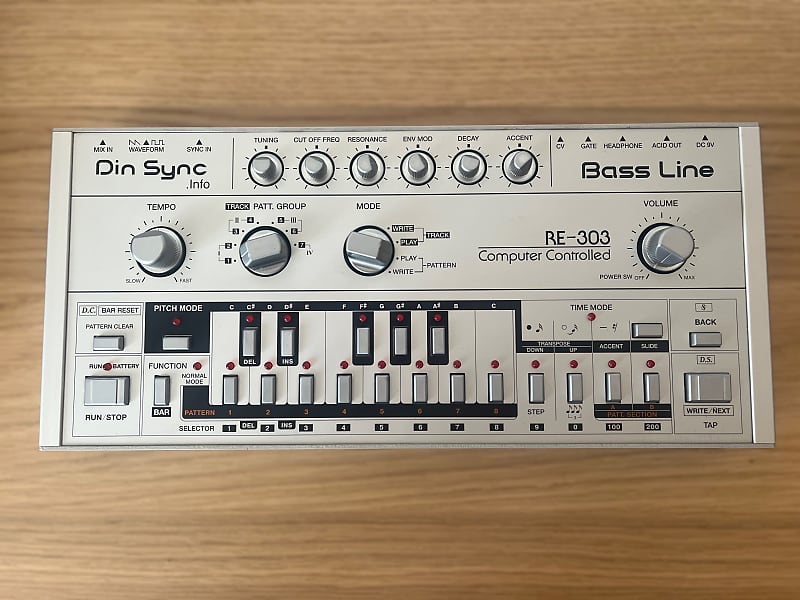 Dinsync RE-303 | Reverb