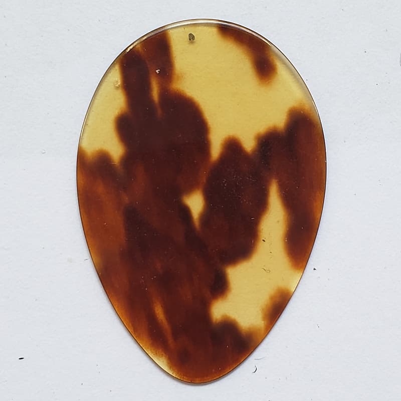 Herdim Vintage Tortoise Shell Guitar Pick 1950's (R68) | Reverb