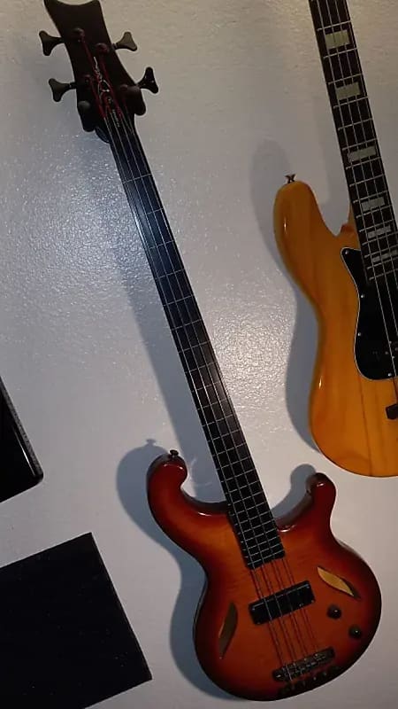 Dean Rhapsody Fretless 4-string Bass 2009 - Amber Burst | Reverb