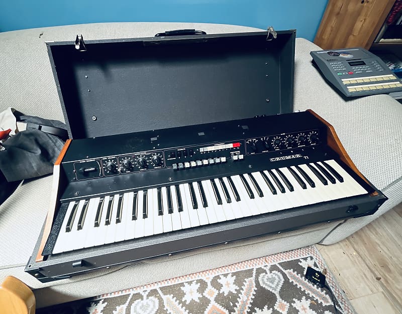 Crumar T1 Organizer 70’s Black Road Case / Wood | Reverb