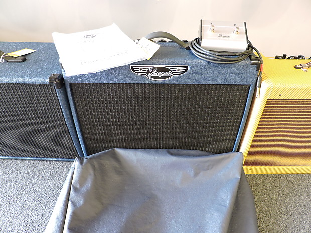 Traynor YCV50BLUE Custom Valve 50-Watt 1x12" Guitar Combo | Reverb