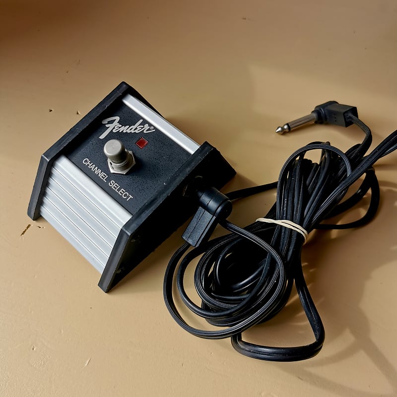 Fender 1-Button Footswitch RARE VINTAGE - w/ cable 1/4" Jack | Reverb