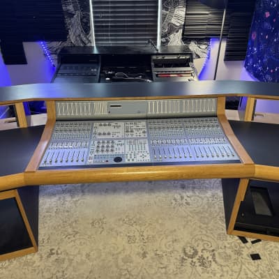 24 Channel Avid / Digidesign Icon D command and complete | Reverb