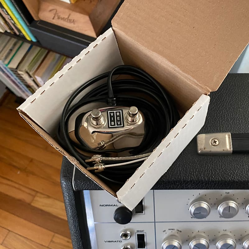 Fender Twin Deluxe Super Reverb Two Button Footswitch RCA | Reverb