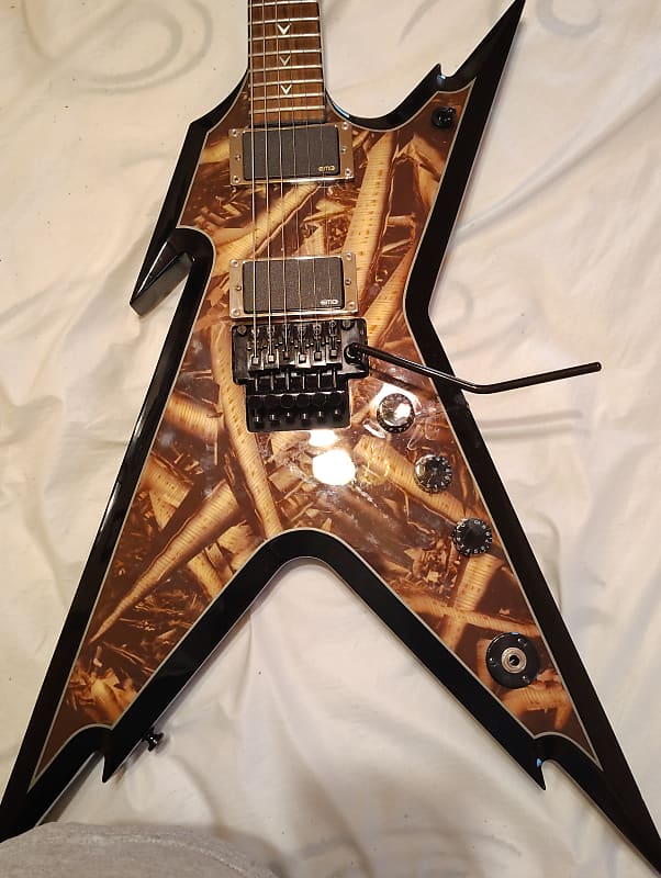 Dean Razorback shard graphics | Reverb