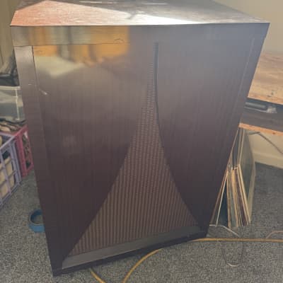 Paradigm Legend V.2 Floor Standing Speakers With Built In | Reverb