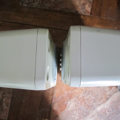 ROLAND MA-8 Micro Monitor Powered Studio Speakers | Reverb