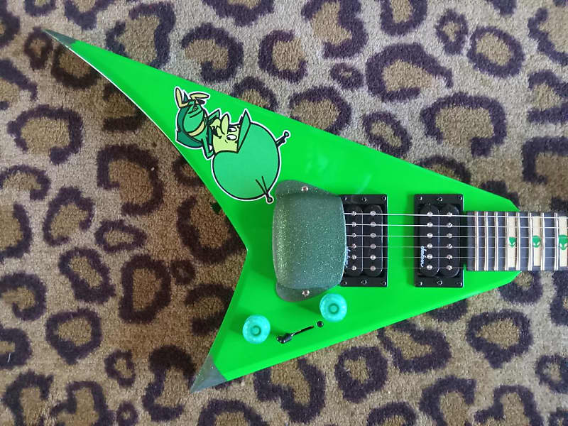 Jackson RR 2/3 minion Flying V 2024 - Green Electric Guitar | Reverb
