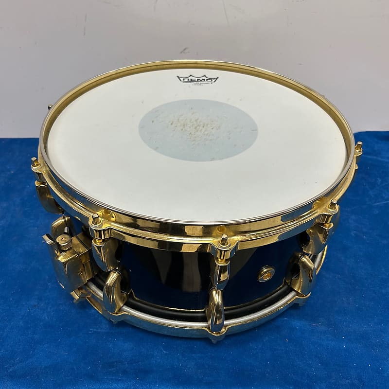 Used Pearl Masters Custom Maple 14"x6.5" Snare Drum with Gold | Reverb