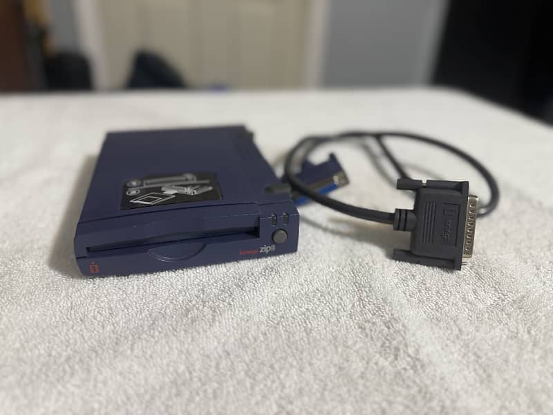 Iomega Iomega ZIP 100 External Zip Drive Z100P2 w/AC Adapter | Reverb