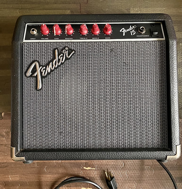 Fender 15 (Red Knob) Practice Amp Late 1980’s Black/red knobs | Reverb