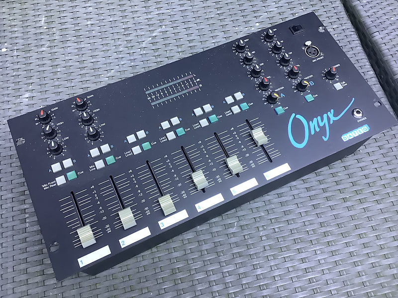 DATEQ Onyx mixer mixing desk rack unit Hi End ! | Reverb