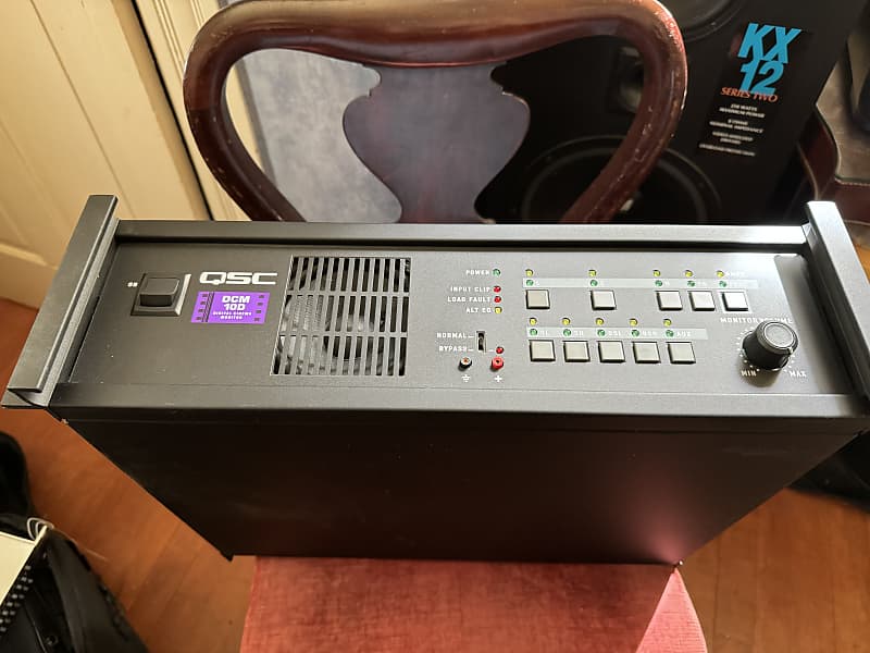 QSC Dcm 100 digital cinema monitor Black | Reverb