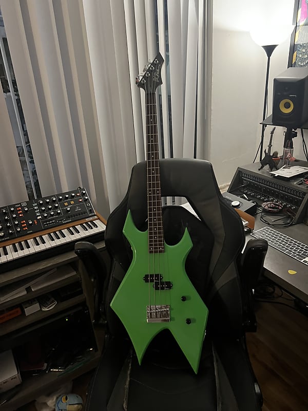 BC Rich Warlock Bronze Series 2005, Korean, 34” scale, Mint | Reverb