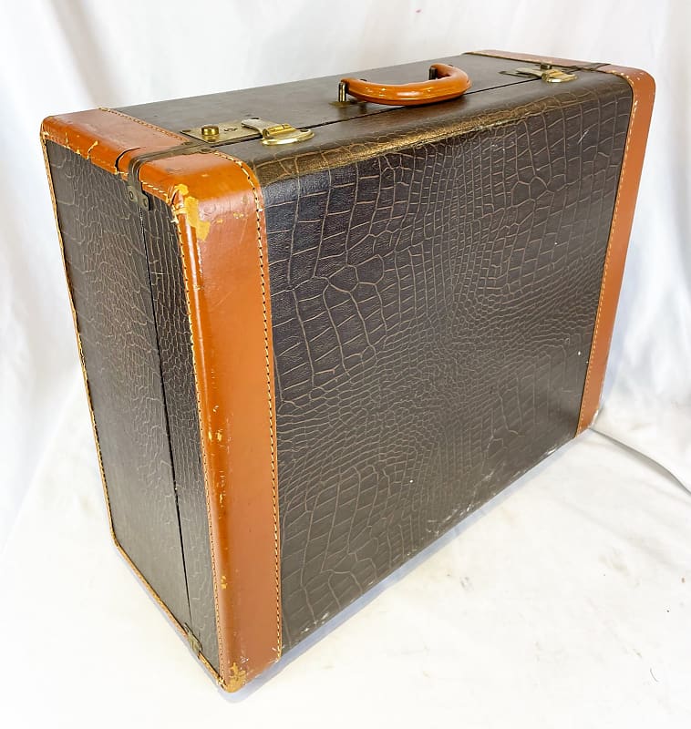 Brown Titano Accordion Case 20.5" x 16.5" x 9.5" (52cm x | Reverb