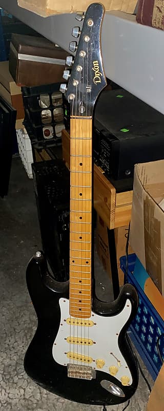 Dixon Stratocaster 1980's | Reverb