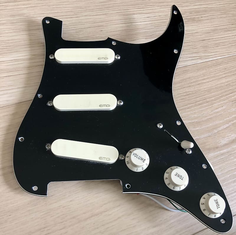 EMG DG20 David Gilmour Pre-Wired Loaded Strat | Reverb Canada