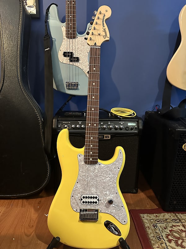 Tom Delonge Fender Stratocaster 2023 | Reverb