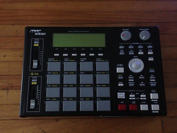 Akai MPC1000 Black | Reverb