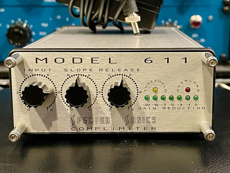 Spectra 1964 Model 611 Excellent Condition | Reverb