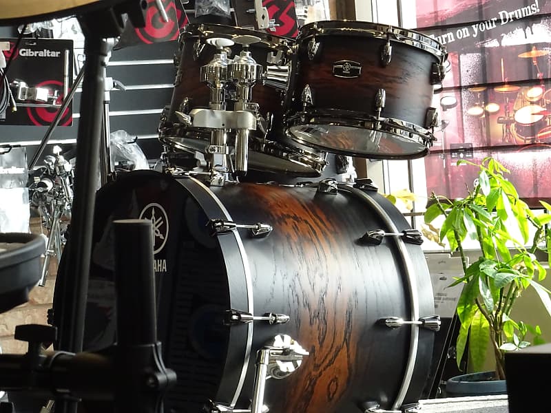 Yamaha Live Custom Hybrid Oak 5 Pce Drum Set - Uzukuri | Reverb Canada