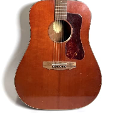 GUILD D25 acoustic guitars