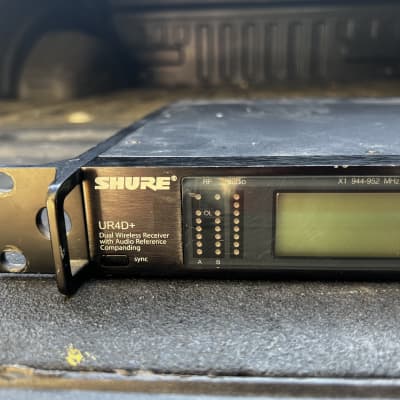 UR4D+ Dual Wireless Receiver X1 944 - 952 MHz | Reverb