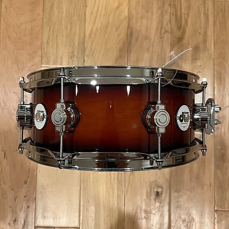 DW Design Series 5x13" Snare Drum in Tobacco Burst Gloss | Reverb