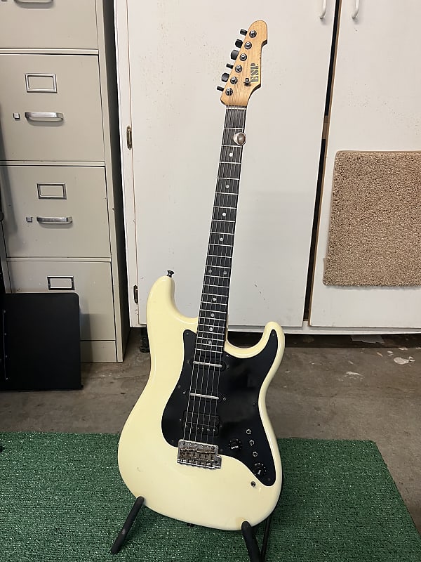ESP Japan Super Strat 1997 - Cream | Reverb