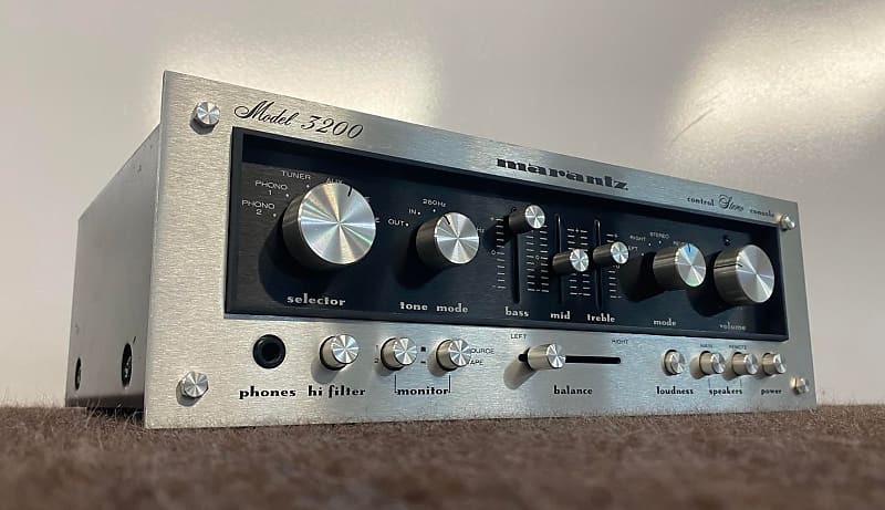 Vintage mid 1970's Marantz Model 3200 Control Stereo | Reverb Canada