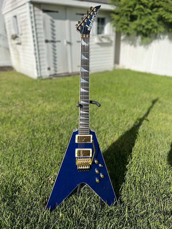 Jackson Round Horn V | Reverb