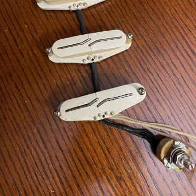 Lindy Fralin Split Blade Strat Set 2022 - Aged White | Reverb