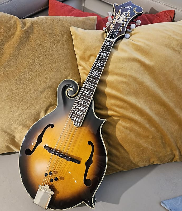 Alvarez A-800 F-style Mandolin - early 2000s | Reverb