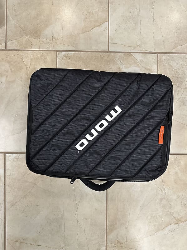 Mono M80-Club 2.0 W/Voodoo Labs power supplies | Reverb