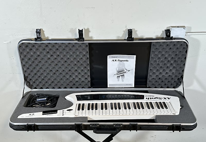 Roland AX-Synth Shoulder Synthesizer w/ SKB Travel Case | Reverb UK