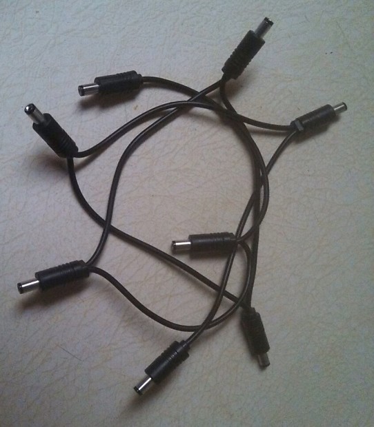 Roland/Boss Daisy Chain, Link 7 Pedals, 2015 Black | Reverb