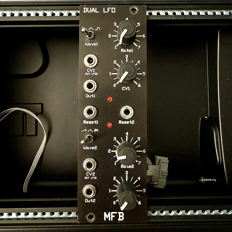 MFB Dual LFO eurorack module - Black | Reverb