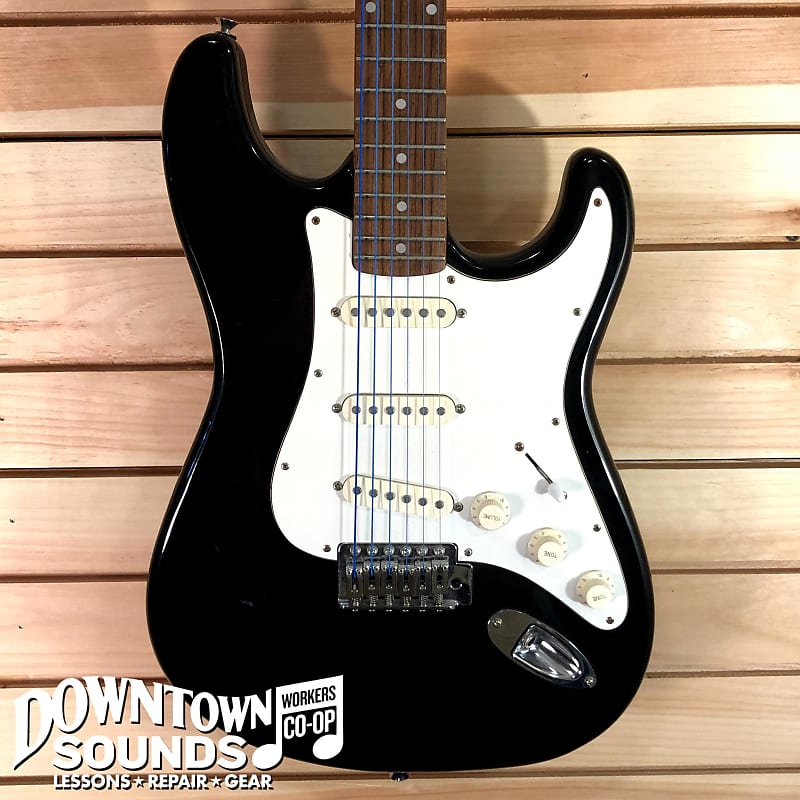 Samick Stratocaster Style Guitar - Black | Reverb