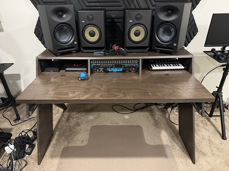 Platform by Output Studio Desk - Kodiak Brown | Reverb