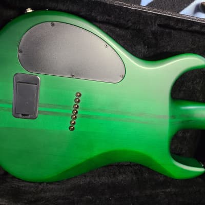 Carvin / Kiesel DC700 7 String - Neck Thru w/HSC | Reverb