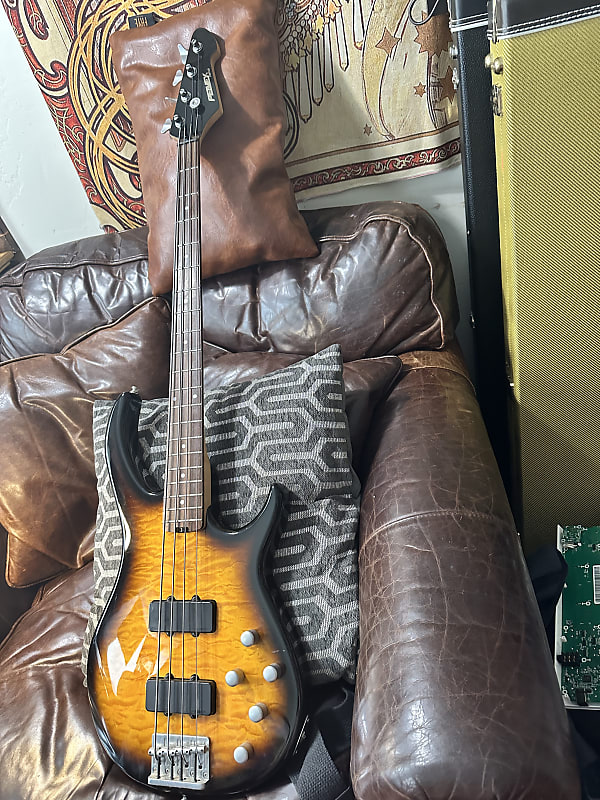 Peavey Fury IV 00’s - Quilted Burst | Reverb