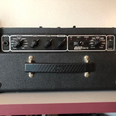 Vox DA10 Combo Amp | Reverb
