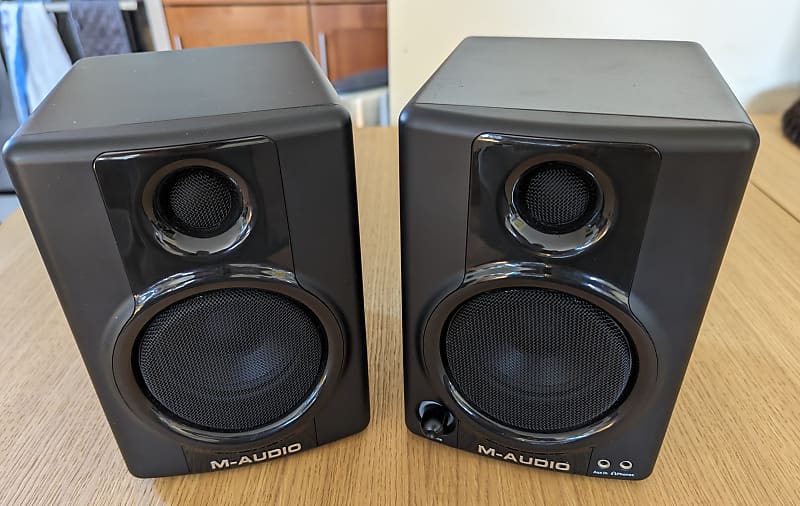 M-Audio AV30 2010s | Reverb